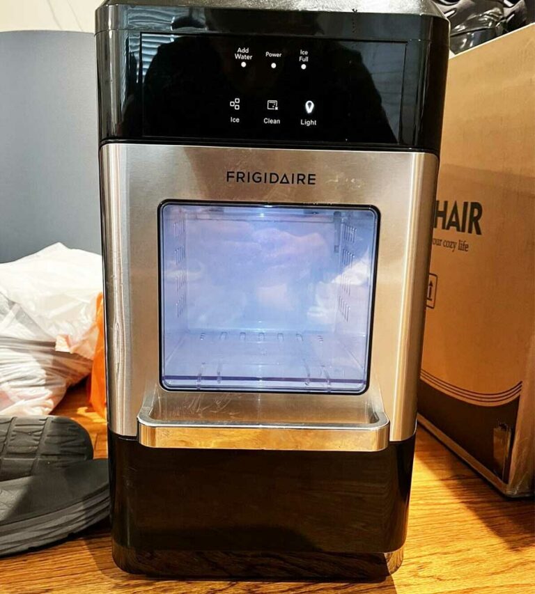 How To Clean The Frigidaire Ice Maker? Best 6 Steps